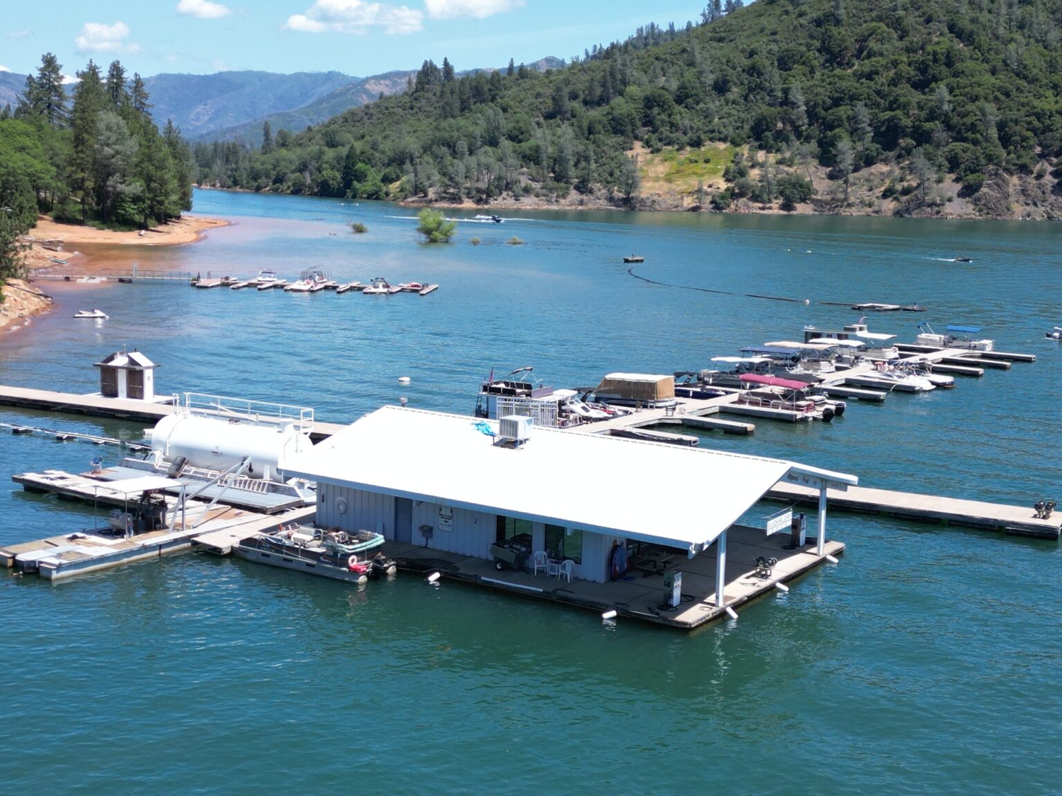 Boat Slips & Storage ⋆ Houseboats.com